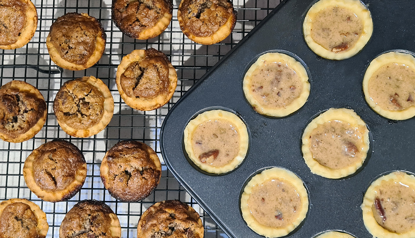 Mini Pecan Pies - Mummy is Cooking